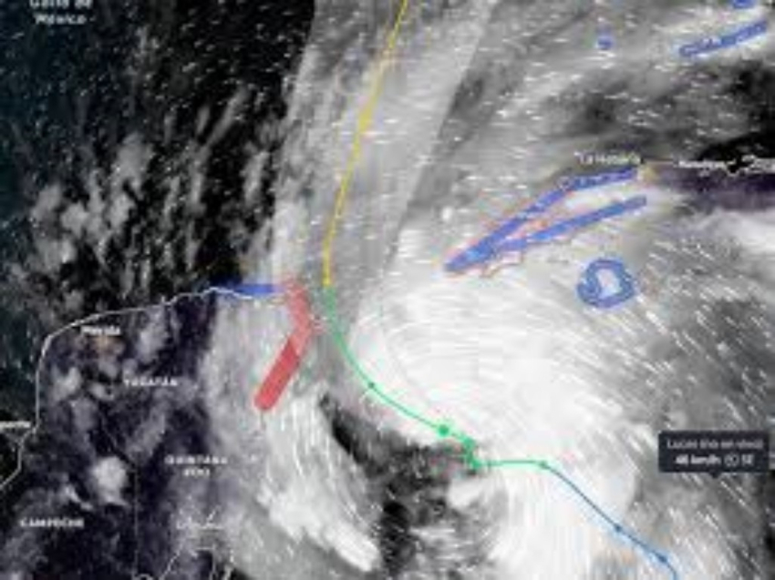 'Helene' podría tocar tierra en el norte de Quintana Roo como huracán 1